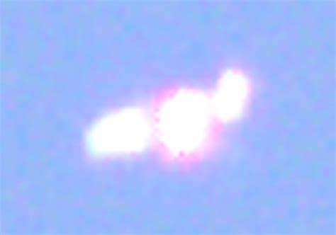 Light Cluster Contrail Ufo Rtechnologyandaliens