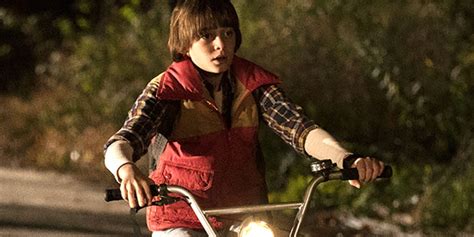 Stranger Things Why Is The Upside Down Always In 1983