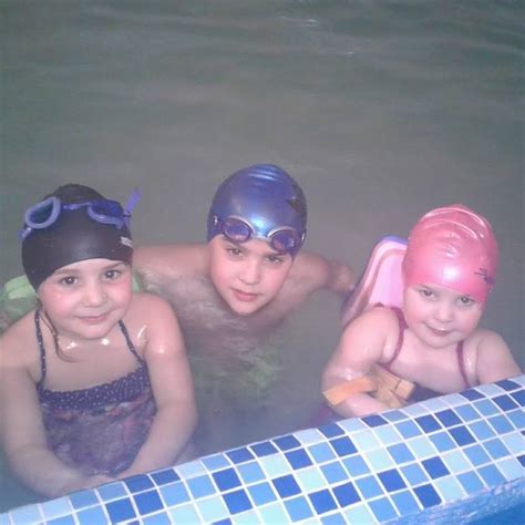 94 ე საჯარო სკოლის საცურაო აუზი