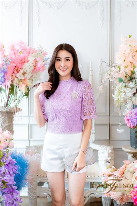 💸ราคาตัวละ 650 📮ส่งฟรี 🌸เสื้อลูกไม้อิตาลี่ แขนสั้น ลายสวยมาก เนื้อผ้าลูกไม้นำเข้าค่ะ ทอแน่นมาก