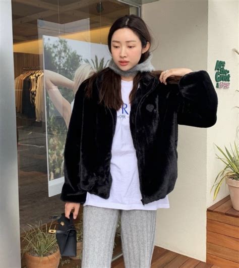 바라클라바 브랜드 코디 모음집 윤아 장영원 강민경 차정원 미우미우 네이버 블로그