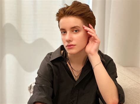 Alivis Blond Teen Girl Webcam