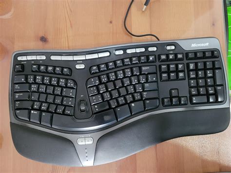 Microsoft Natural Ergonomic Keyboard 4000 For Business Wired 微軟 有線人體工學 鍵盤 電腦＆科技 電腦周邊及配件 電腦
