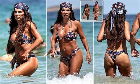Teresa Giudice Latest News Views Gossip Photos And Video Daily