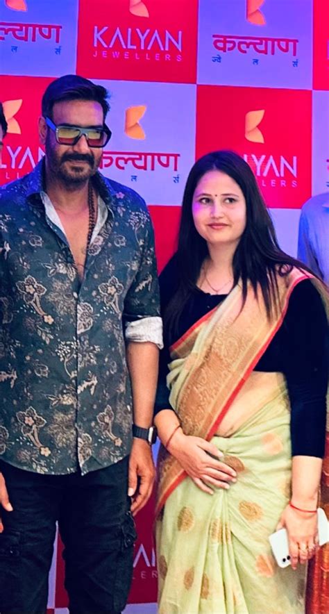 priyanka gupta on linkedin it was nice pleasure meeting with super star ajay ji best wishes to…