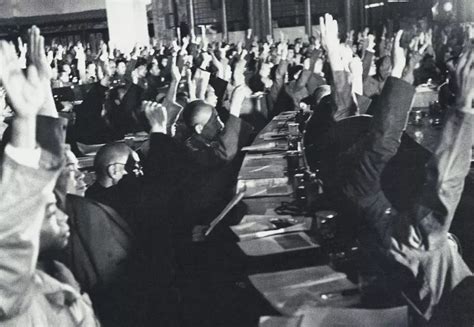 百年华诞峥嵘岁月68实行民族区域自治制度 统战部