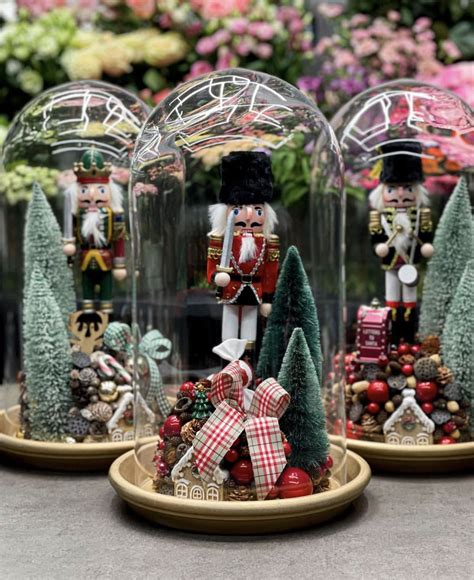 Pin By Idskia Idsinga On Christmas Ideas Holiday Decor Christmas Nutcracker Christmas