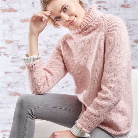 Cozy Up With This Free Turtleneck Sweater Knitting Pattern