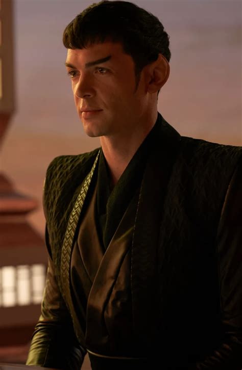 Ethan Peck As Spock Star Trek Strange New Worlds Season 1 Episode 1