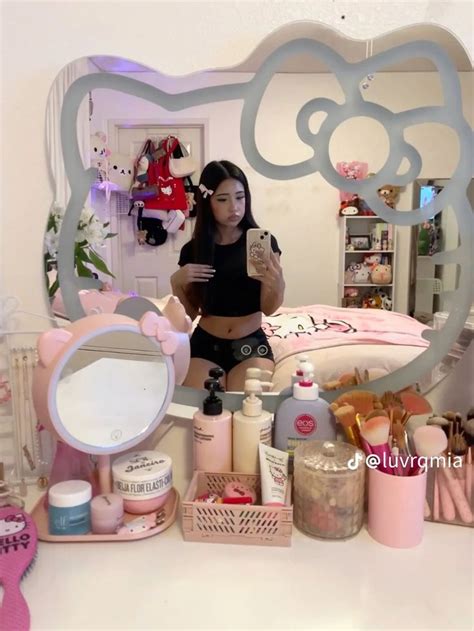 Pin By Pinner On Room Inspo Girly Room Pretty Room Hello Kitty Rooms