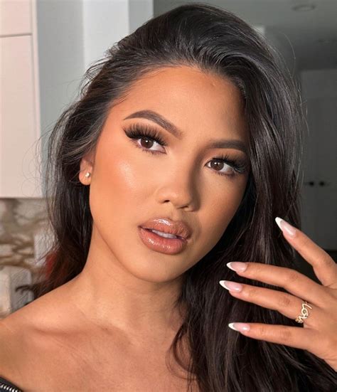Dana Tran Biography 33 Photos Age Height Real Name Instagram