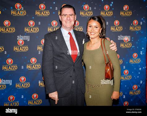 Andrej Hermlin Mit Tochter Rachel Bei Der Weltpremiere Ghosts Und Ducks