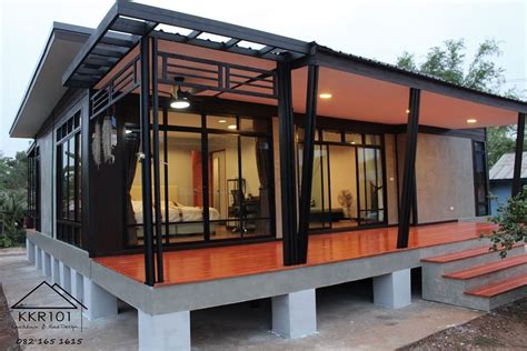 บ้านน็อคดาวน์โมเดิร์น 3 ห้องนอน พื้นที่ใช้สอย 140 ตรม