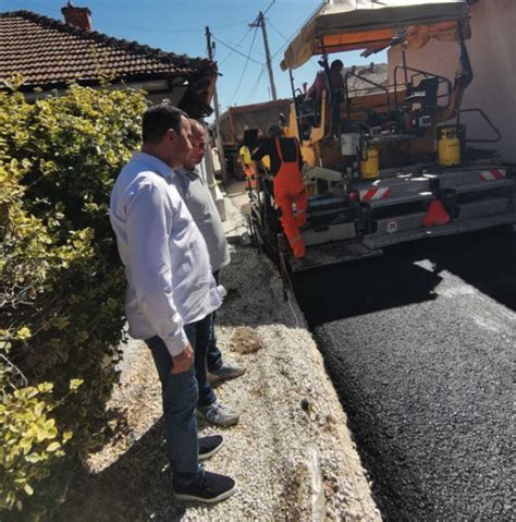 НЕНАД МИТРОВИЋ ОБИШАО РАДОВЕ НА РЕКОНСТРУКЦИЈИ УЛИЦЕ СЛОБОДАНА ПЕНЕЗИЋА У БУЈАНОВЦУ