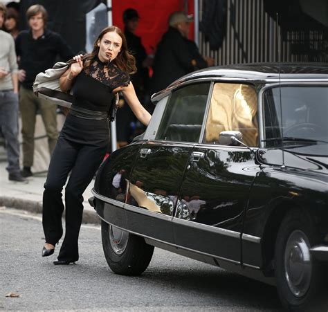 Laura Haddock Films A Dramatic Scene For Transformers The Last Knight In London 9 4 2016