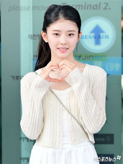 나무뉴스 키라스 하린 예쁨 뽐내며[엑s Hd포토] 엑스포츠뉴스