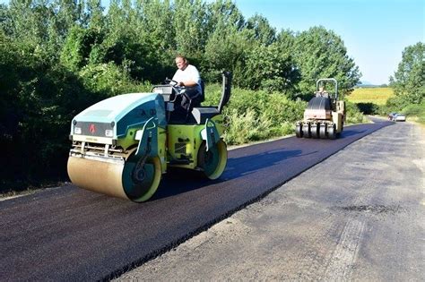 Ремонтират общинската пътна мрежа във Враца