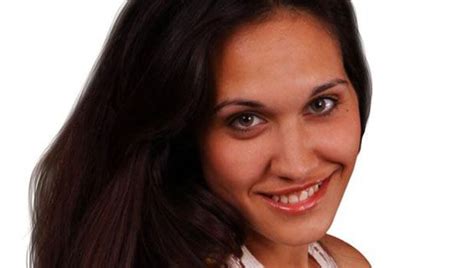 Gran Hermano 2011 Ariana Se Fue De La Casa