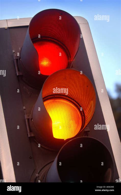 Flashing Amber Traffic Light Uk At Lynda Austin Blog