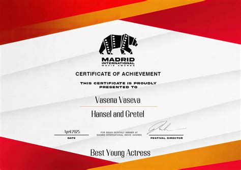 Crew 🏆 Награда за млад талант Нашата талантлива малка актриса Васена Васева от школата ни по