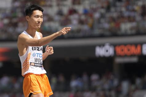 우상혁 예선 4위로 결선행2회 연속 세계육상선수권 메달 도전 파이낸셜뉴스 우상혁 예선 4위로 결선행2회 연속 세계육상선수권 메달 도전 파이낸셜뉴스