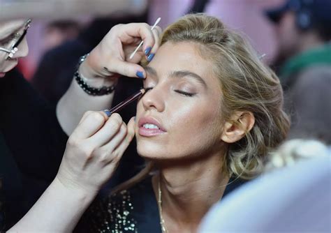 Tips Makeup Mata Simple Saubhaya Makeup