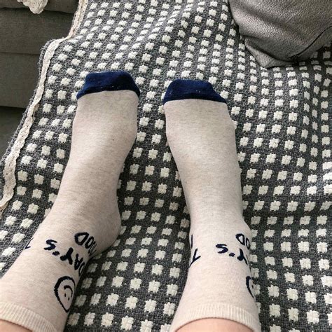 爱秀套图 美足美脚套图 爱秀套图 美足美脚套图 脚模摄影 足模摄影 抖音新浪小红书热门博主推荐