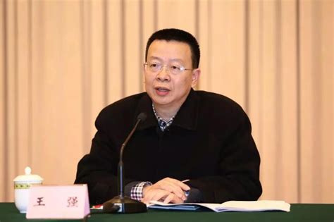 我所荣获2015 2017年度四川省优秀律师事务所 工会主席张德平荣获20