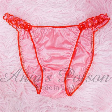Lace Duchess Classic 80s Cut Antron Nylon Tricot Red Pink Vintage