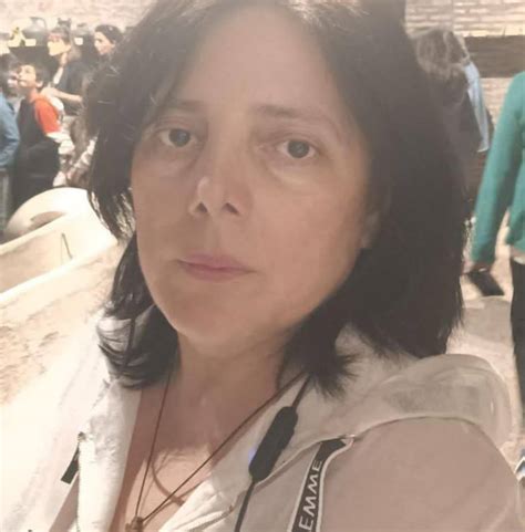 ოთხი შვილი Beautiful World ლამაზი სამყარო Facebook