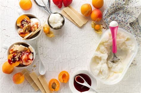 Вкусные аппетитные ингредиенты для приготовления ванильного мороженого ...