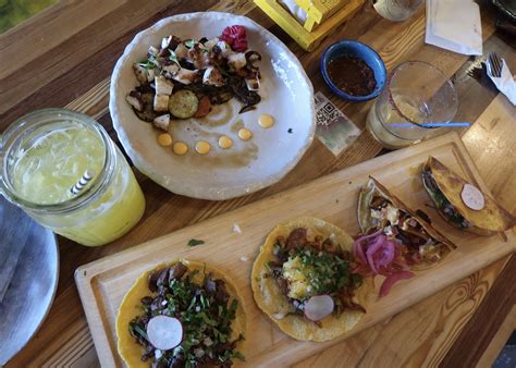 Xecora Eating With Cookie