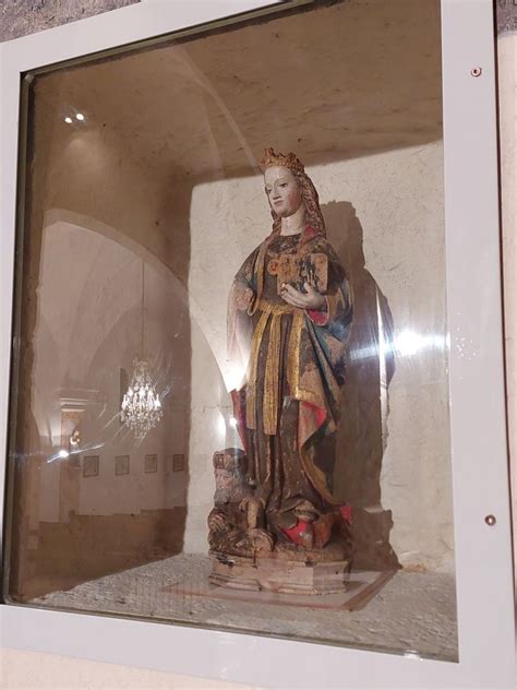 Tableau Et Statue De Rossillon Fondation Du Patrimoine