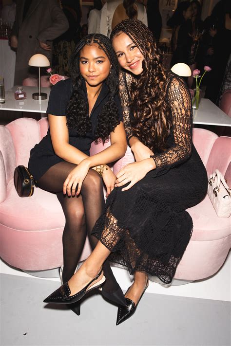 Navia Robinson And Sofia Wylie By Stretch425 On Deviantart