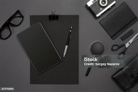 사무실 항목과 책상에 비즈니스 요소와 직장 브랜드에 대 한 개념입니다 상위 뷰 각도기에 대한 스톡 사진 및 기타 이미지 각도기 개인 장식품 검은색 Istock