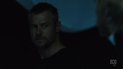 Auscaps Rodger Corser Shirtless In Glitch 3 02 Quintessence
