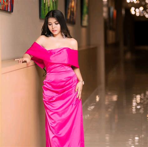 မန့်က ချန်နယ်လေး ဝင်ထားလိုက်တော့ Lae Lae Win