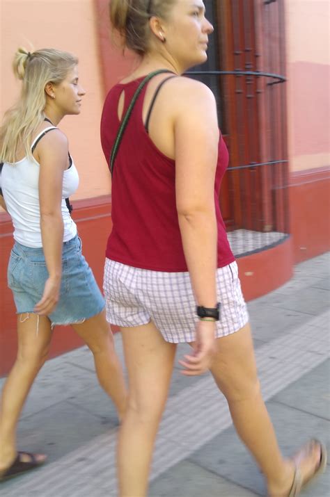 Gallery Of Girls On The Street Short Shorts Short Shorts