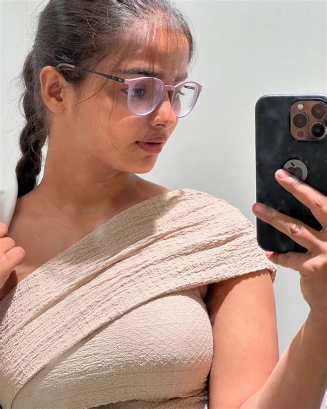 Khwahish🌸 Khwahishpandey • Instagram Photos And Videos