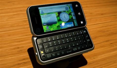 Motorola Backflip Hands On With The Flipped Out Android Phone CNET Motorola Backflip Hands On With The Flipped Out Android Phone CNET