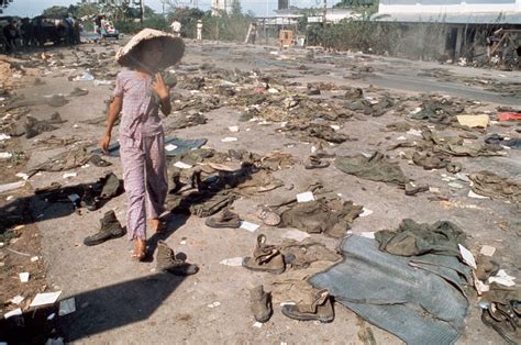Vietnam War Over 40 Years Ago 75 Breathtaking Color Photos Of The Fall