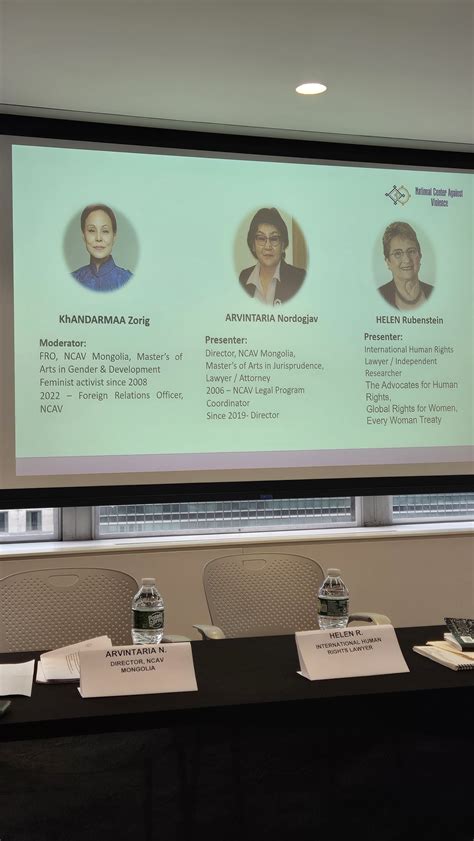 ХЭҮТ нь байгуулагдсаныхаа 30 жилийн ойн арга хэмжээг угтаж Эмэгтэйчүүдийн аж байдлын комиссын