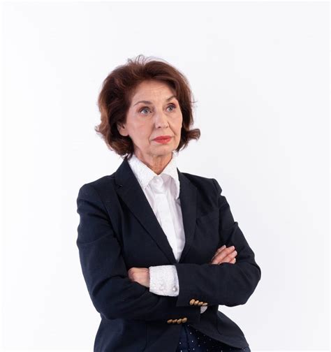 Сиљановска Давкова ќе го потпише указот на Законот за организација и работа на органите на