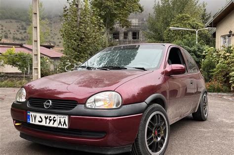 اپل کورسا دنده‌ای کارکرد ۱۷۰هزار کیلومتر بدنه چند لکه رنگ موتور ۱۶۰۰