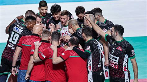 Нефтохимик излиза срещу Монтана във втория полуфинал за Купата на България