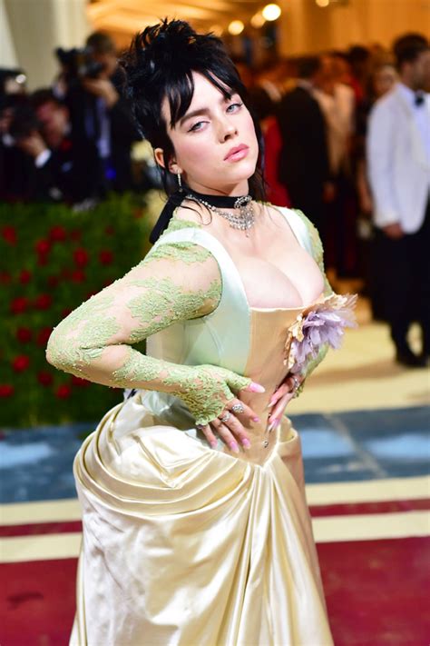 Billie Eilish Rocks Plunging Top In New Photos Hollywood L Daftsex Hd