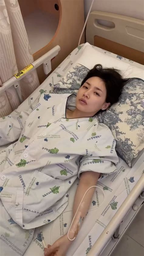 Son Minji 딸래미들 애교는 원래 다른건가요 주워니도 순하고 애교둥이 였는데 딸은 좀 다른 것 같아요 🥹💕💕💕