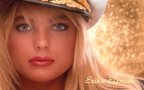 Wallpaperboard Erika Eleniak Wallpaper