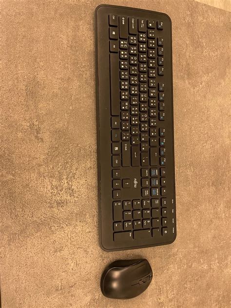 Fujitsu Wireless Keyboard And Mouse 電腦 ＆ 平板電腦 電腦周邊產品 電腦滑鼠及相關產品 Carousell
