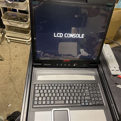 Yahoo オークション APC 17インチ ラック LCD コンソール AP5717J Ra